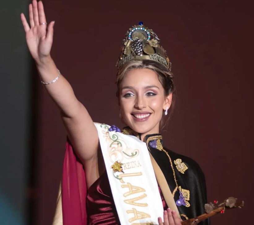 Victoria Herrera, flamante reina de la Vendimia de Lavalle